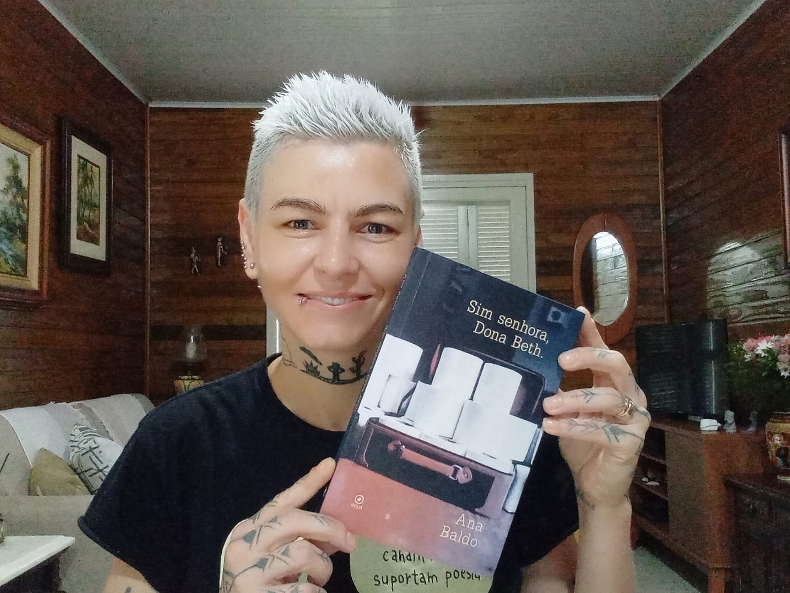 Depois da FLIP, Ana Baldo lança novo livro em Taquara – Drops do Cotidiano